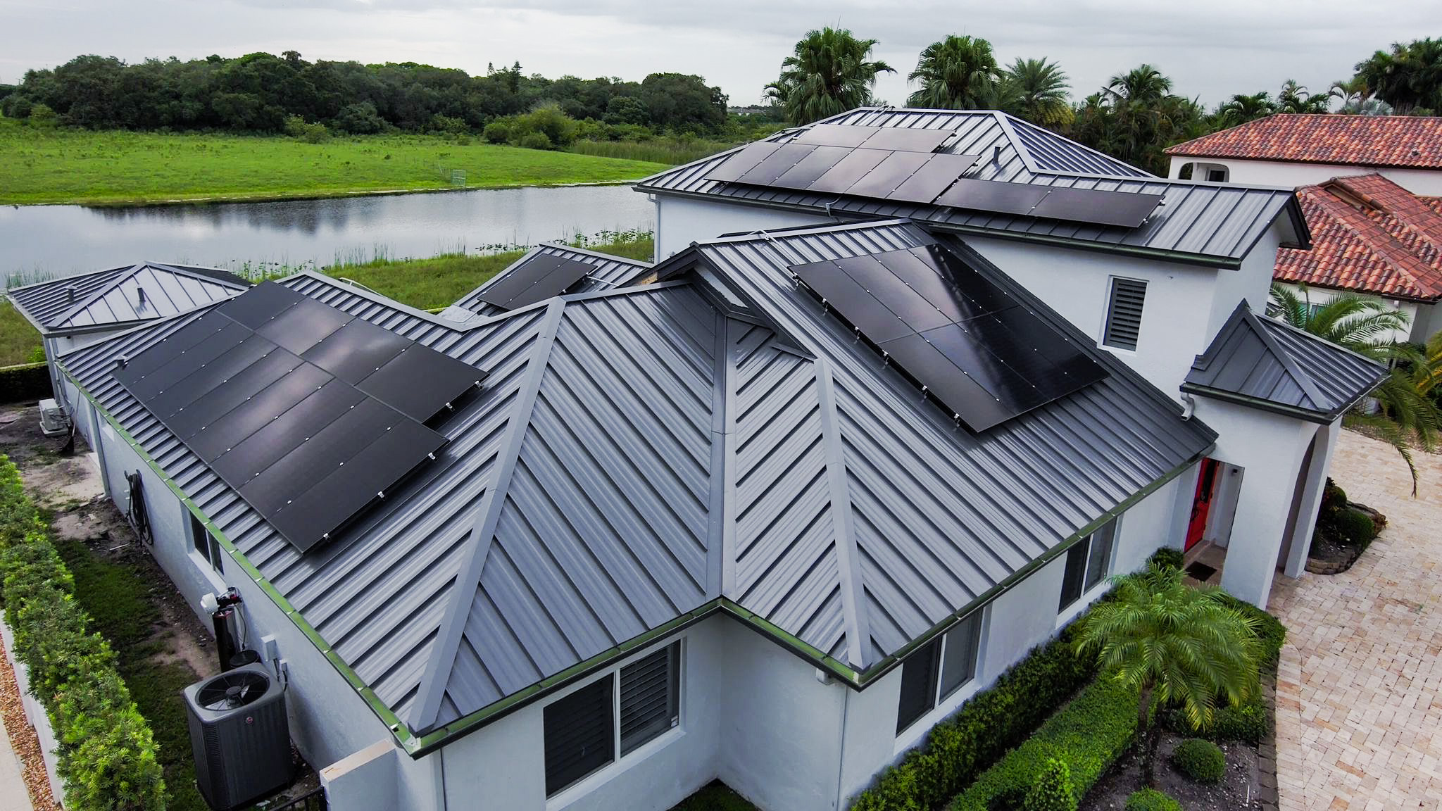 Solar Panels - Vianpe Contractors